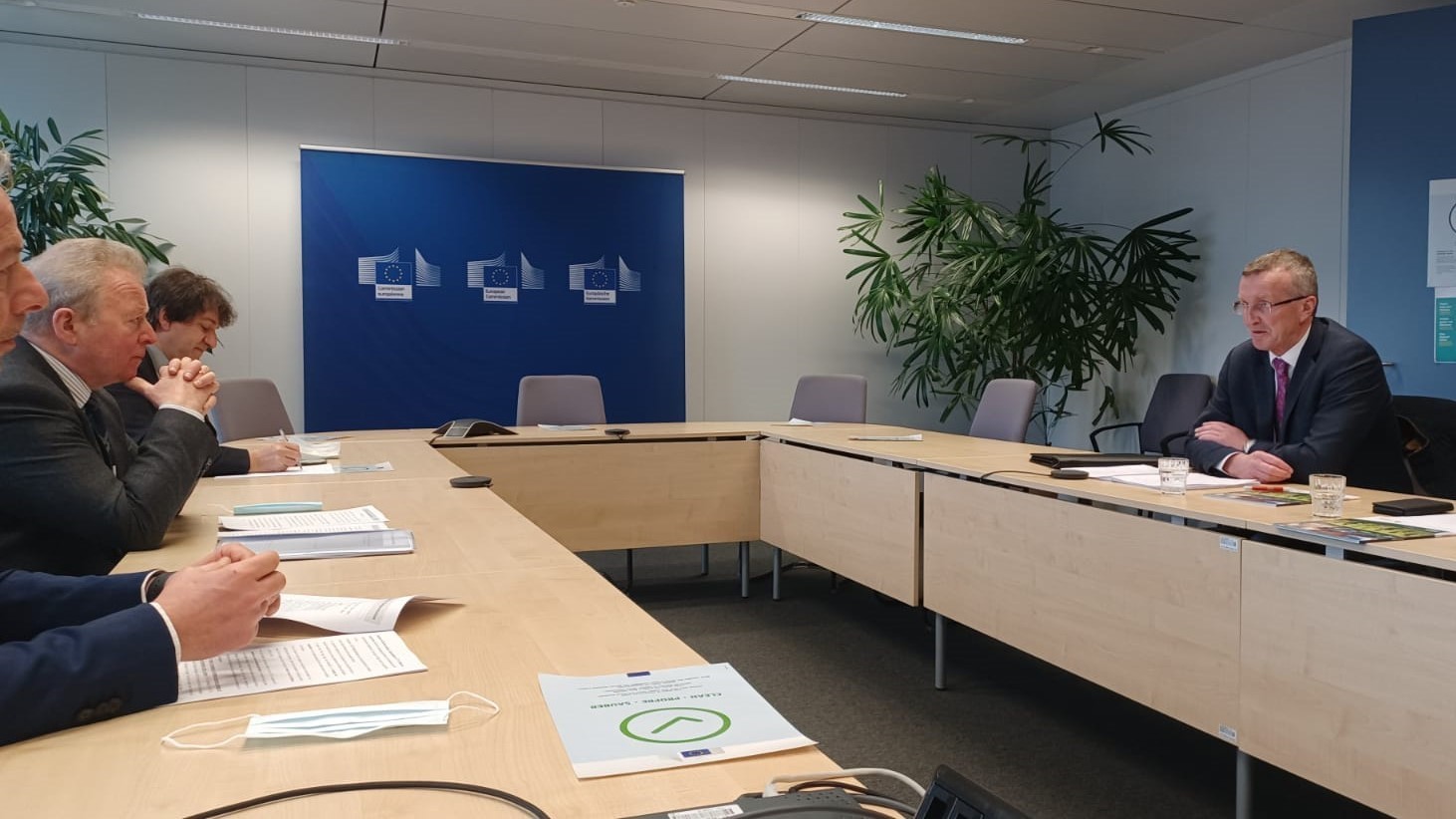 IFA President Tim Cullinan meets EU Commissioner for Agriculture ...